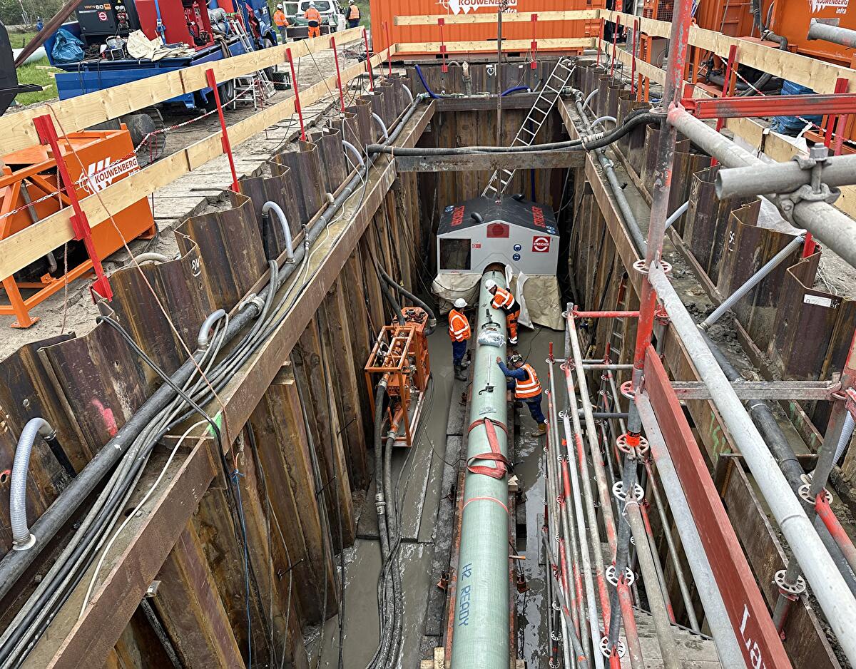 Mobilisatie boorequipment - Westerstede DUI - Kouwenberg Infra