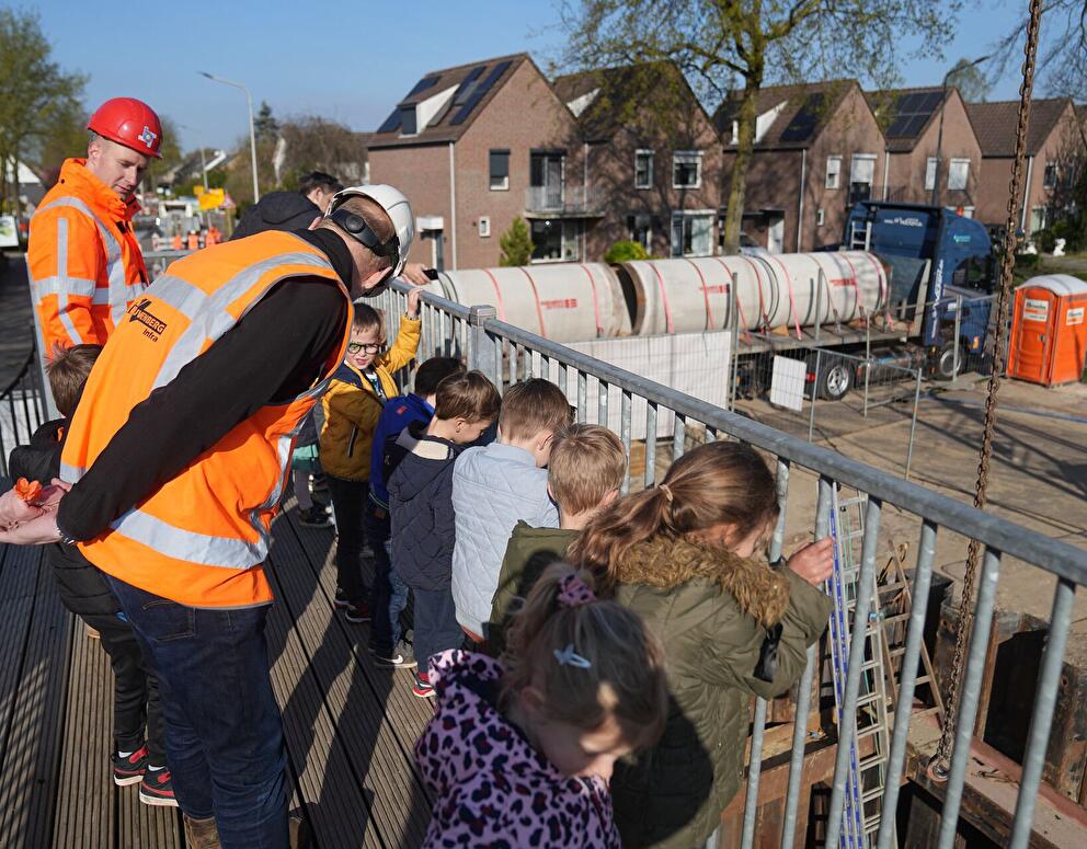 Hoog bezoek tijdens ons project in Weert - Kouwenberg Infra